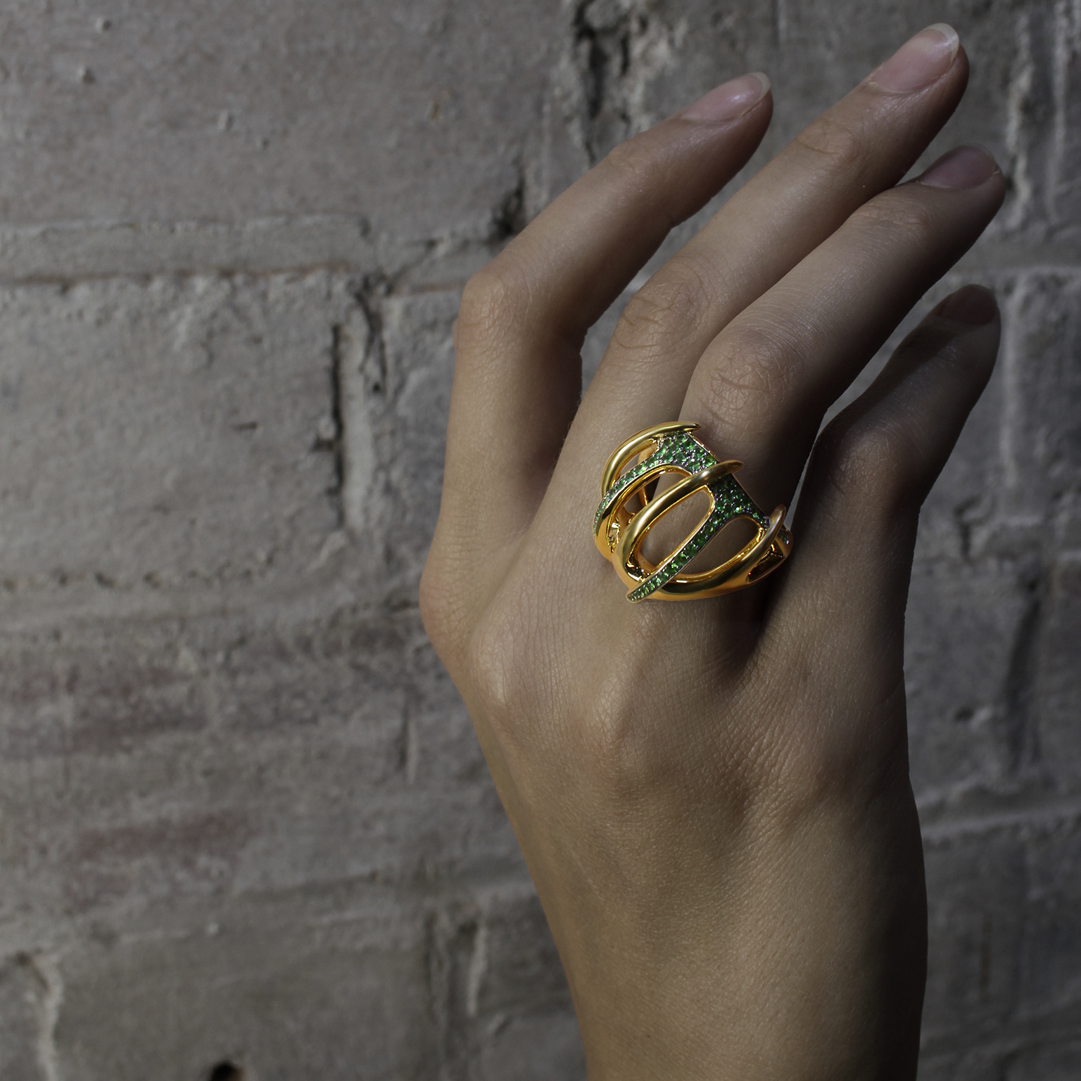 Venus Flytrap Ring In 18ct Yellow Gold - William Cheshire